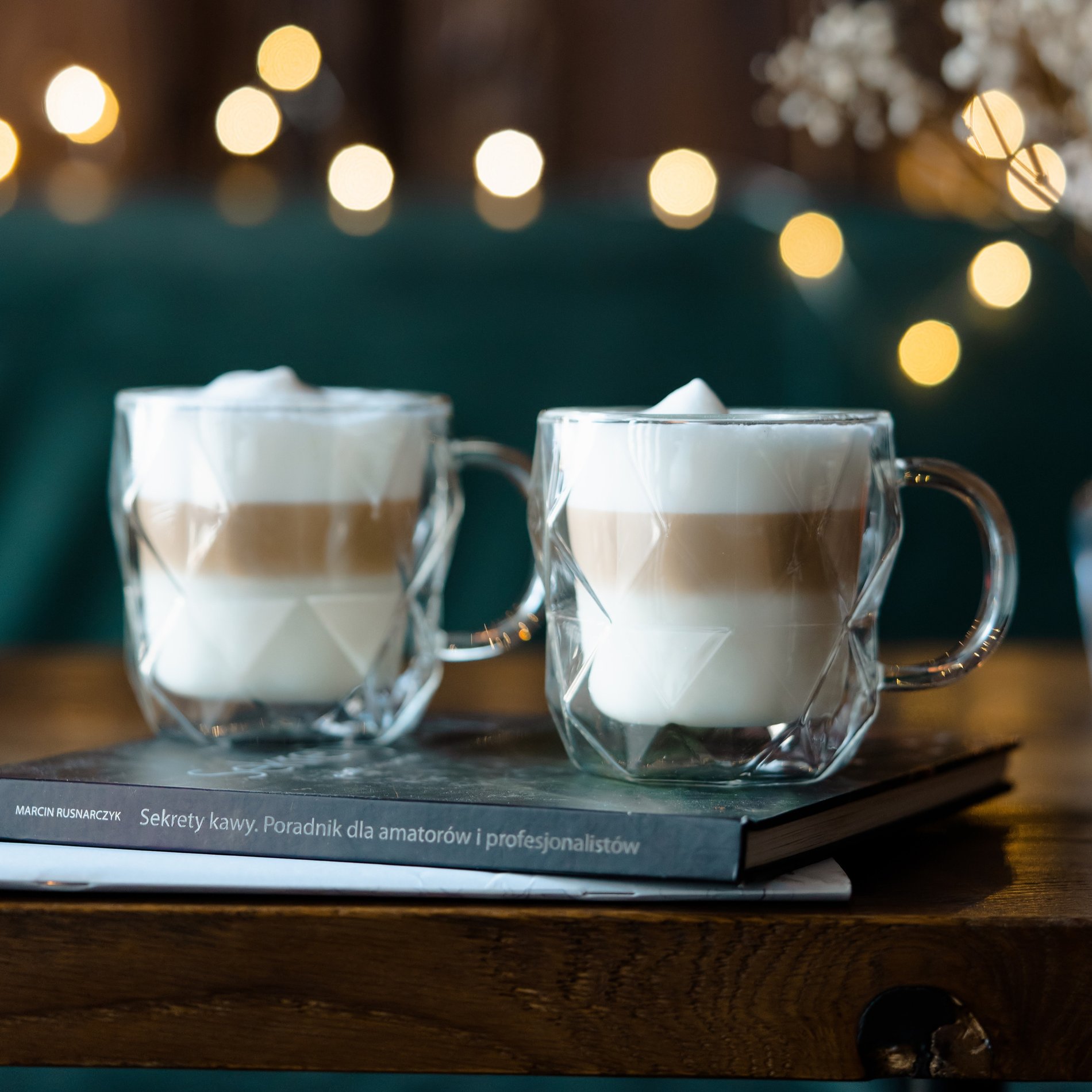 VIALLI DESIGN Geo 330 ml 2 ks. - dvoustěnné termo sklenice na kávu a čaj sklo | Finesio.cz