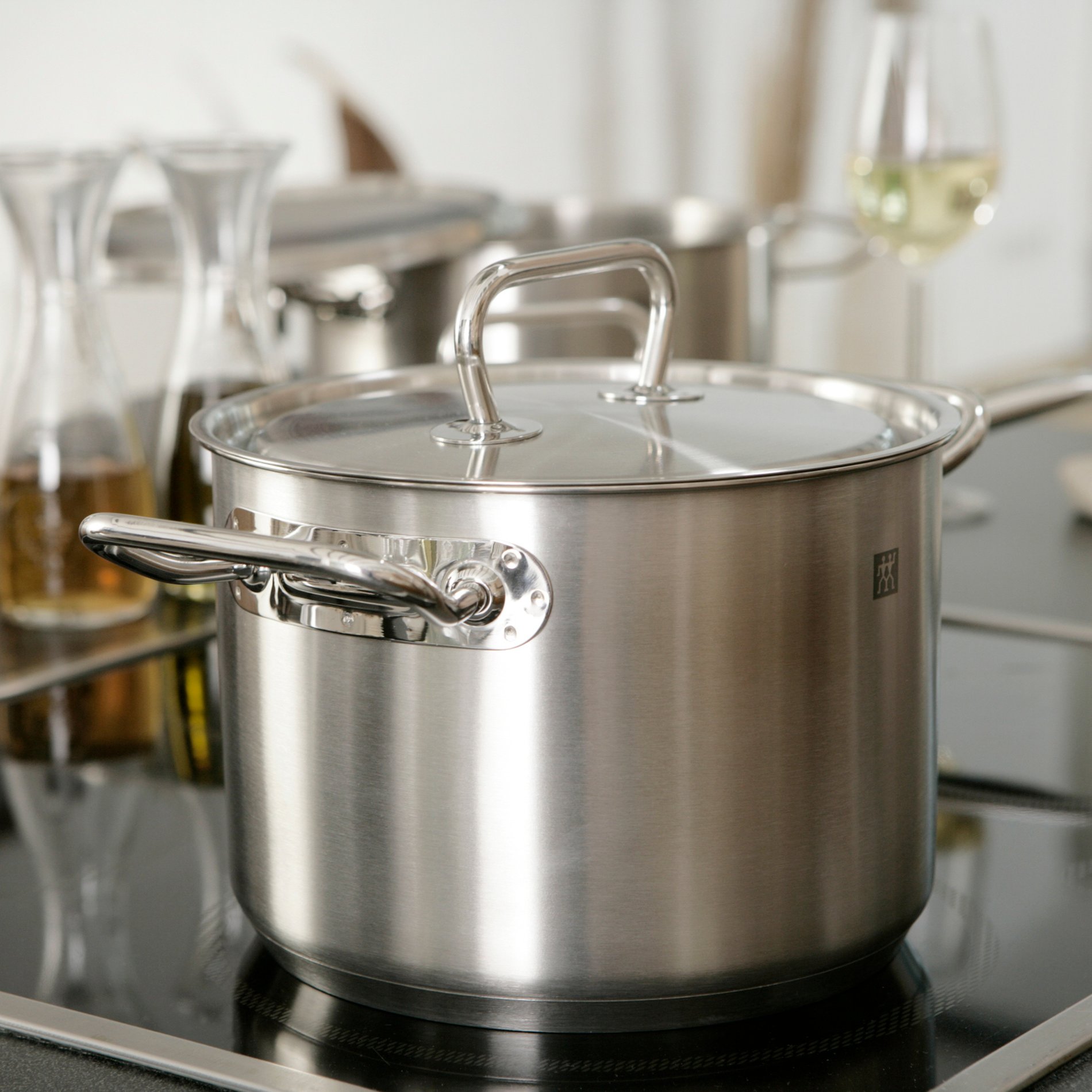 ZWILLING Twin Classic 2 l - nerezový hrnec s poklicí | Finesio.cz